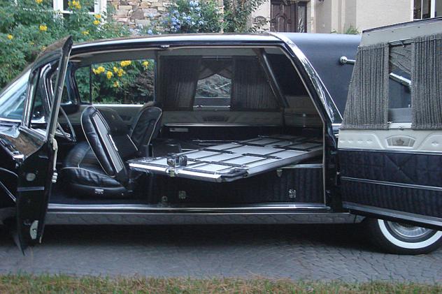 1000+ images about Cool hearses on Pinterest | Cadillac, Horse drawn ...